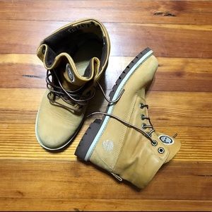 Timberland Shoes | Low Rise Boots | Poshmark